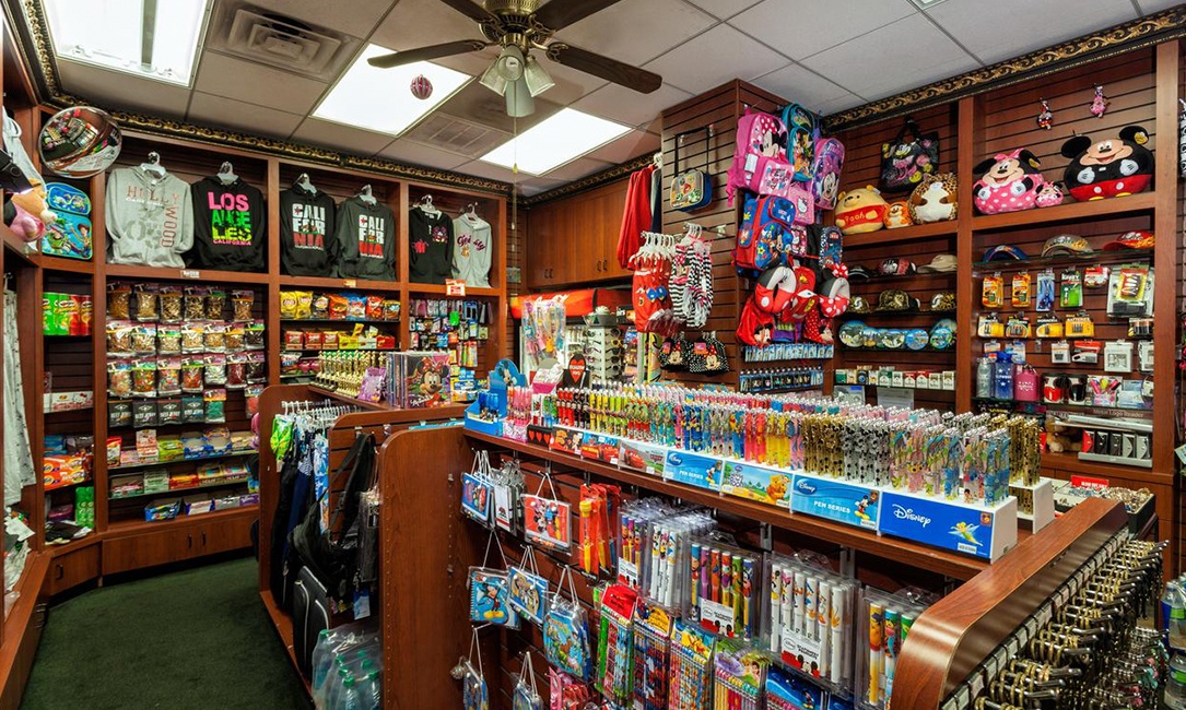 Home [www.desertpalmshotel.com]